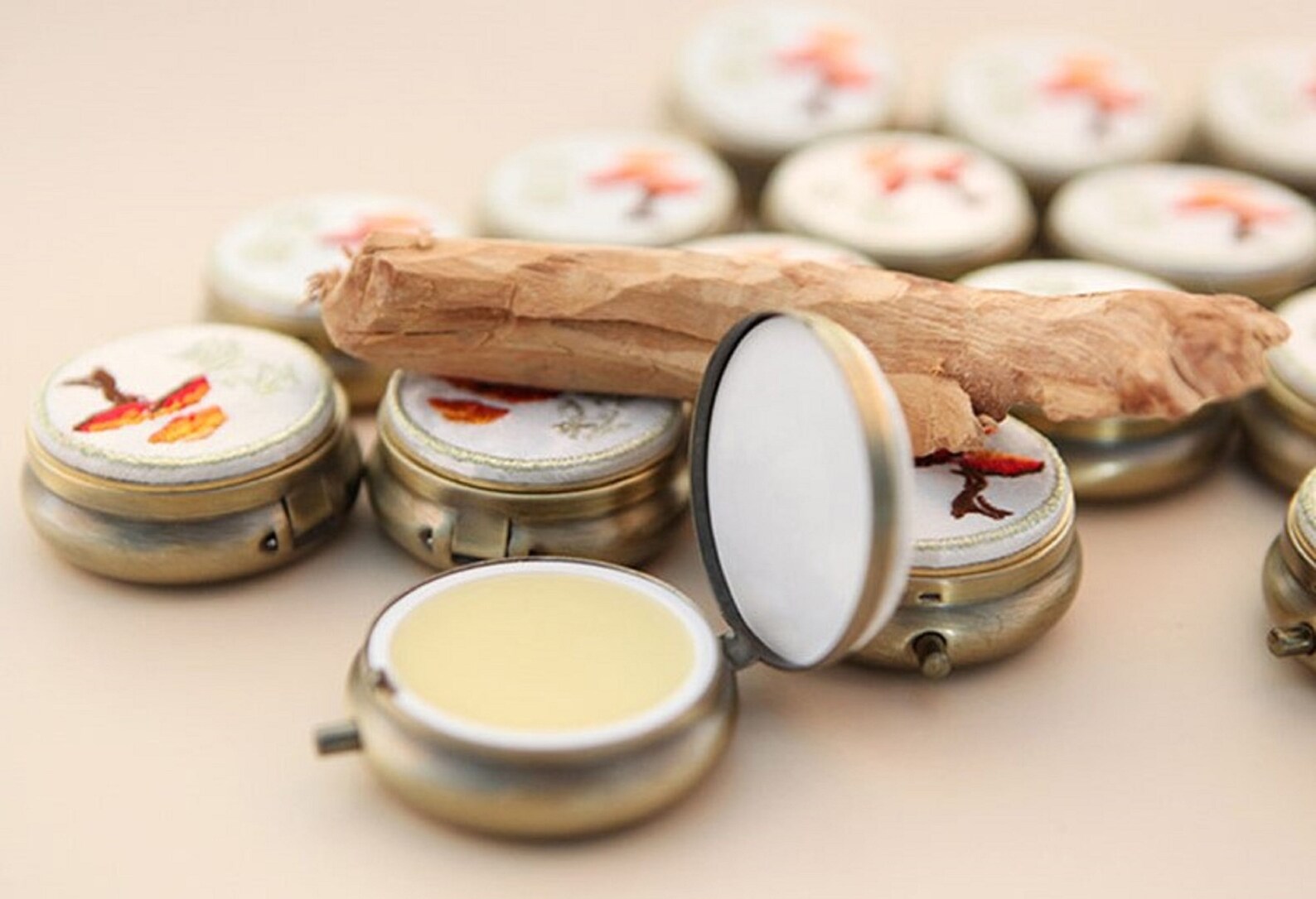 Sandalwood Solid Perfume Balm / Natural Body Oil / Organic - Etsy