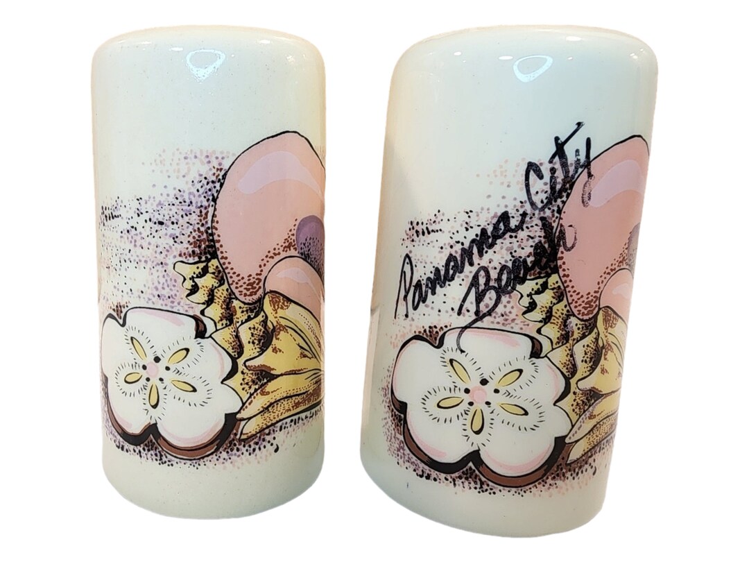 Kitschy Vintage Sand Dollar Shell Panama City Salt and Pepper Shakers ...