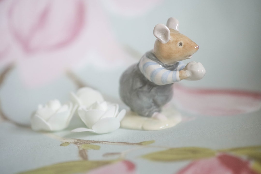 Brambly Hedge Teasel Mouse: Fine English Porcelain by Royal Doulton ...