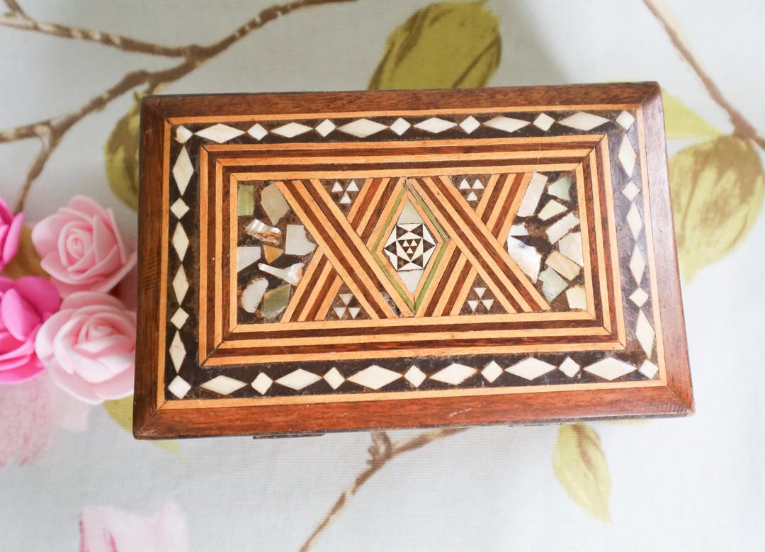Delightful Inlaid Banded Box: Early 20th Century - Etsy