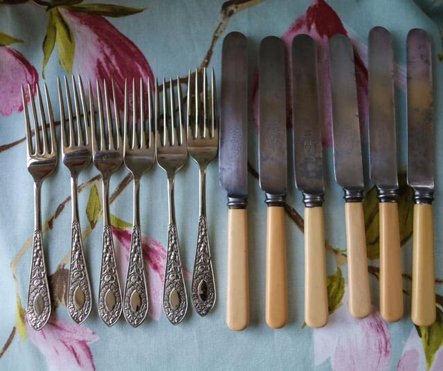 Edwardian boxed cutlery set : J H Potter Sheffield (1910) with original ...
