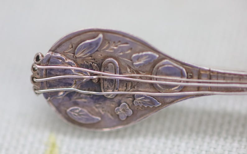 Victorian Sterling Silver Mandolin Brooch, Birmingham 1889: 4 Cm Length ...
