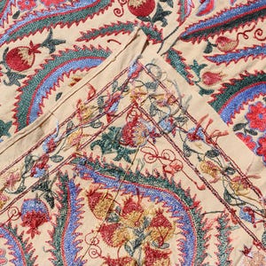 Uzbek Handmade Embroidery Suzani. Bedspread, Bedcover, Wall Hanging ...