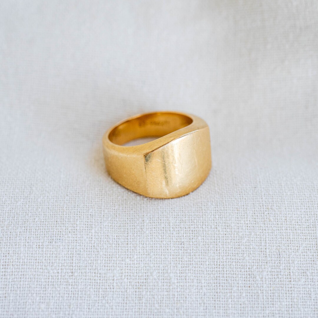 Vintage Cartier 18 Karat Yellow Gold Signet 1989 Ring - Etsy