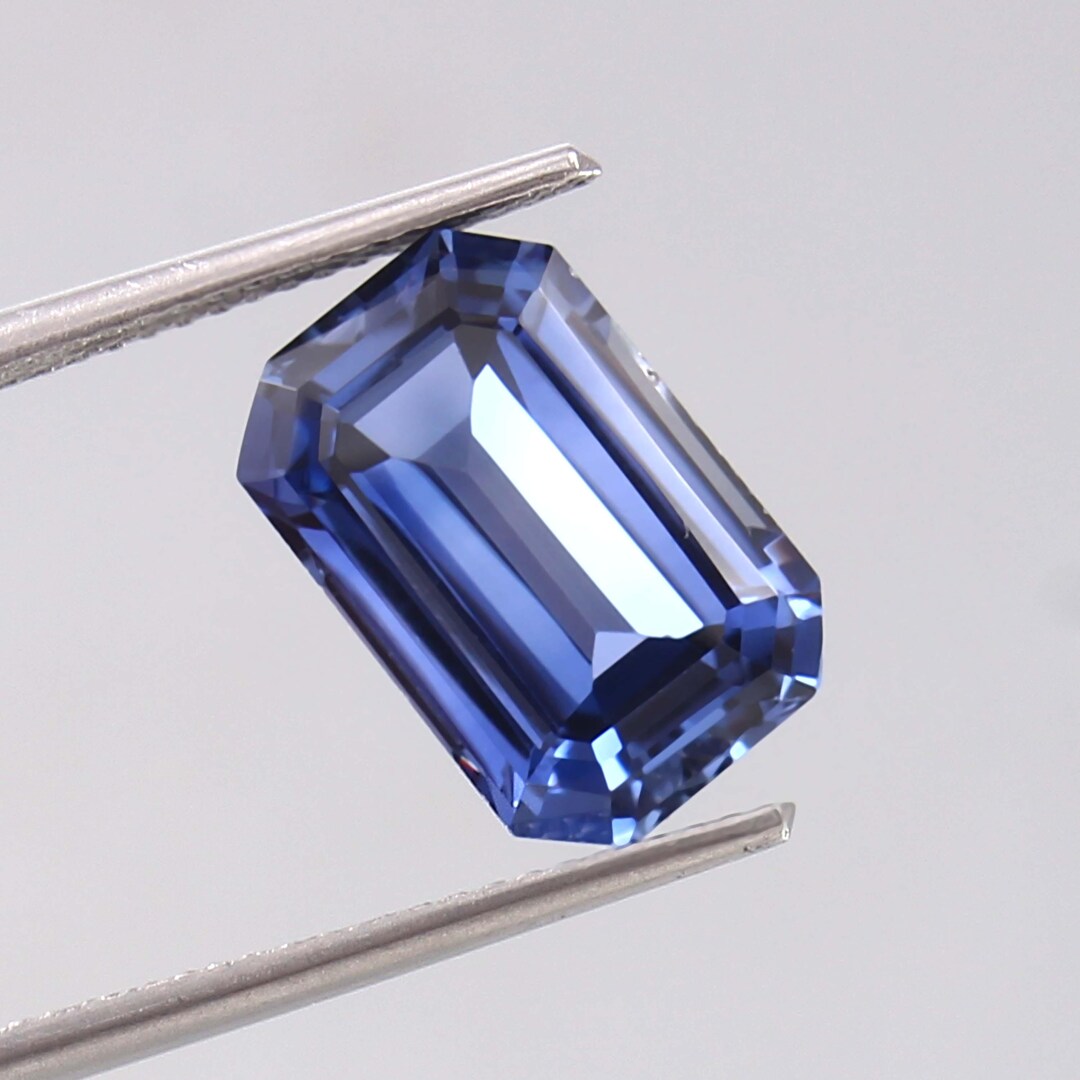Kashmir Blue Sapphire Radiant Cut Gemstone: 6.90 Ct Loose Sapphire ...