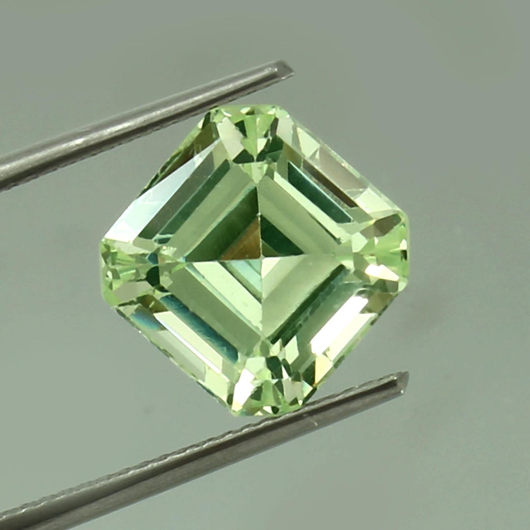 10mm AAA Ceylon Chrysoberyl Radiant Cut, Loose Gemstone Guinee Qualitay ...