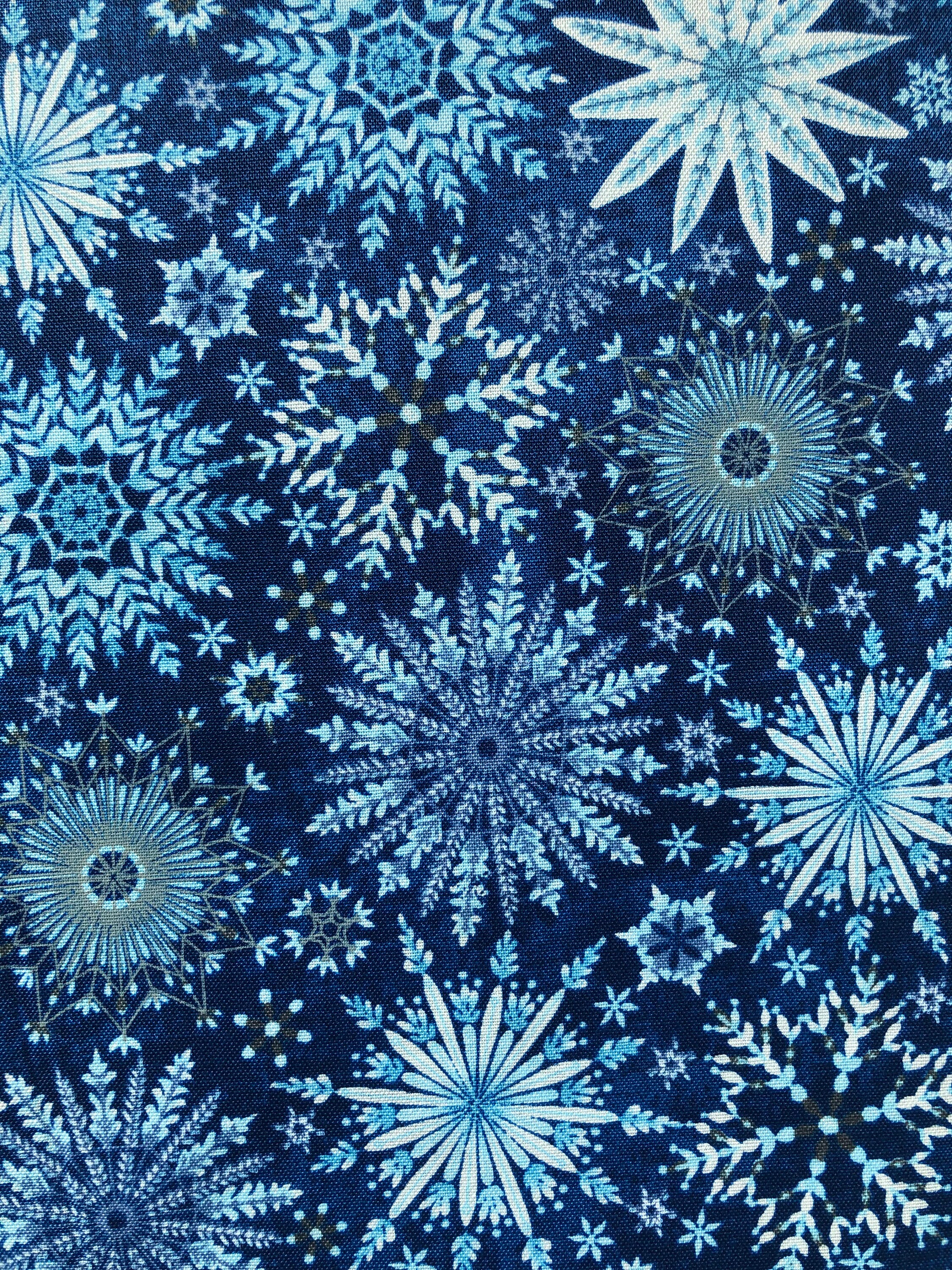 Winter Wonderland Blue Snowflake Lightweight Woven Cotton Holiday ...