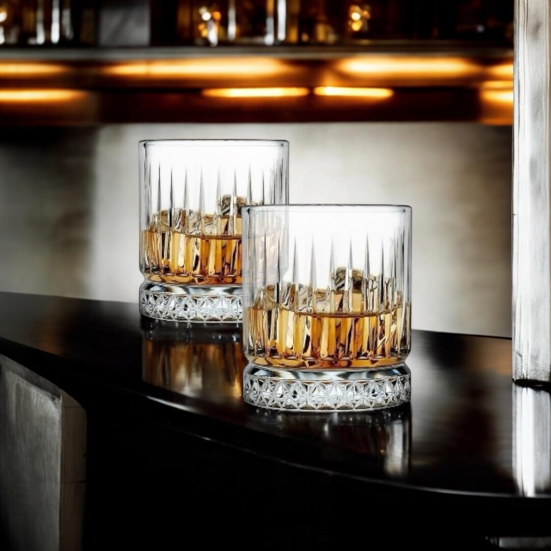 Vintage-style Whiskey Glass Set of 2 Crystal-cut Old-fashioned Tumblers for Scotch, Bourbon, and ...