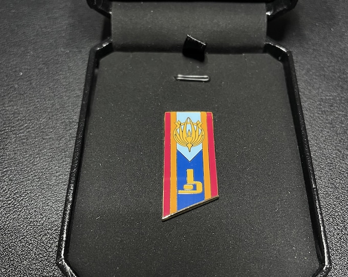 Colonial Flag Lapel Pin With Display Box various Colonies - Etsy