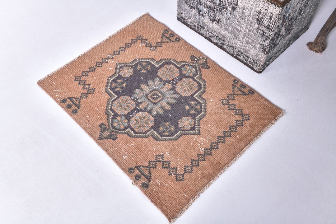 2x2 Area Rug 2x2 HERKİ VİNTAGE DOOR Mat Rug, 2x2 Door Mat Rug, Handmade ...
