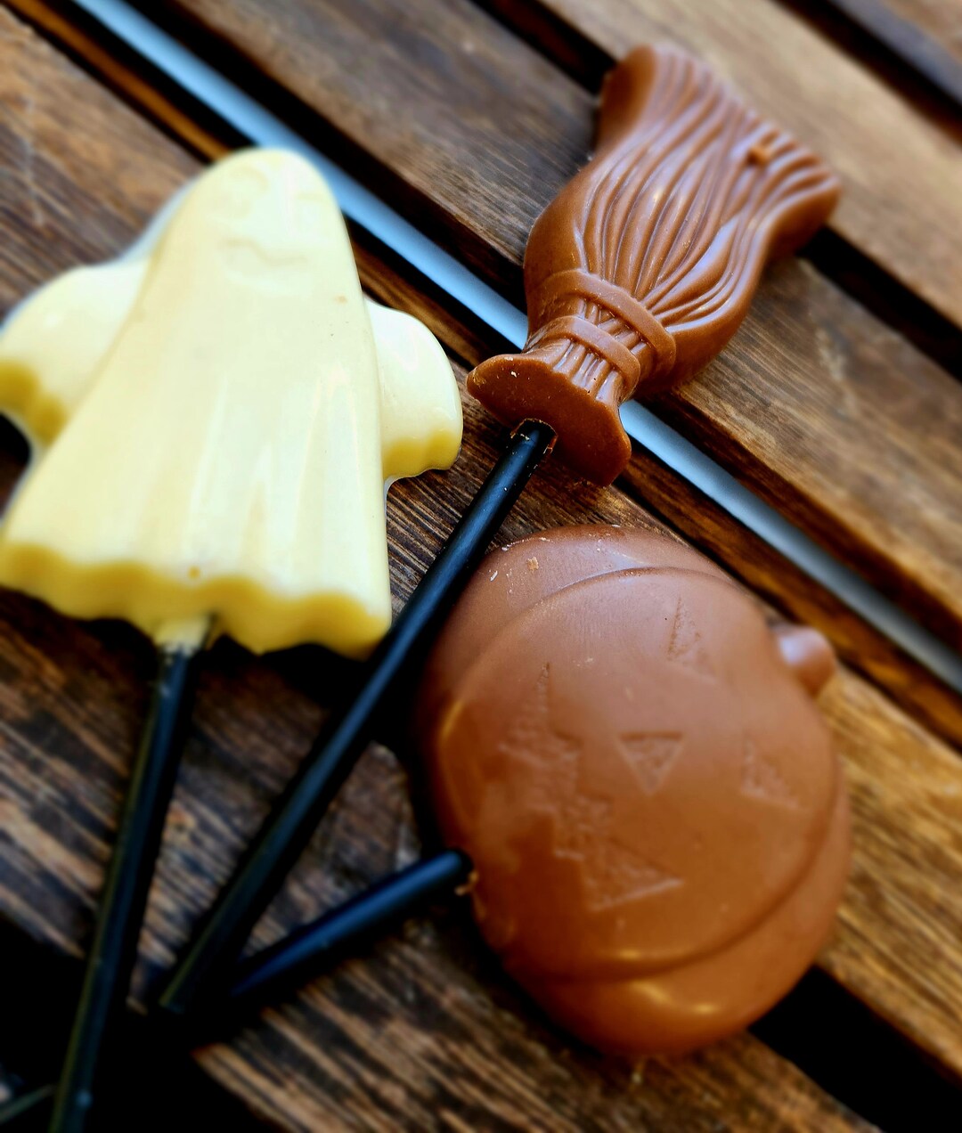 Halloween Assorted Lollies Pack of 3 Trick or Treat Gift or Halloween ...