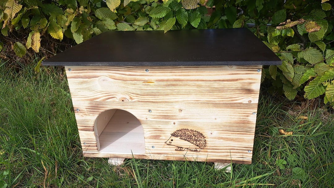 Hedgehog House Hedgehog Hotel Hedgehog Hut Feeding House for Hedgehogs ...