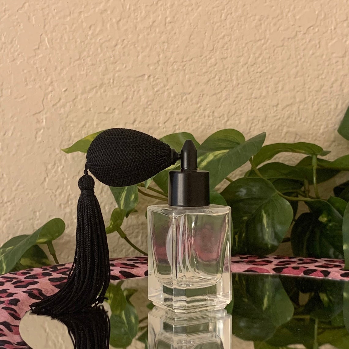 Black Black Straight Rectangle Shape Perfume Bottle Spray Atomizer ...