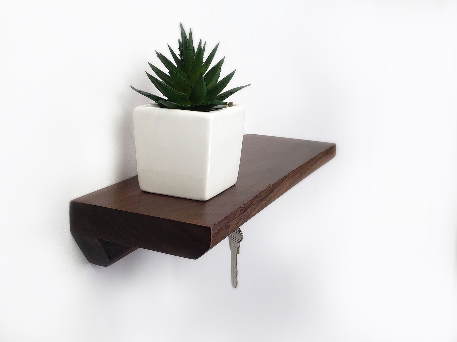 Floating Key Holder Shelf, Magnetic Key Holder Shelf, Key Holder for ...