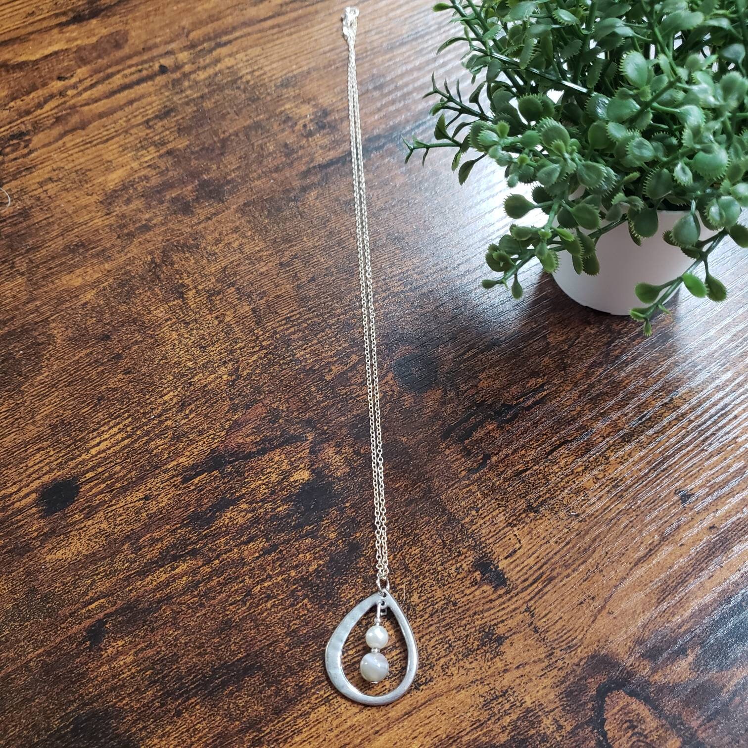 Teardrop Pendant W. Agate Bead Drop Shape Pendant Silver Tone Metal ...