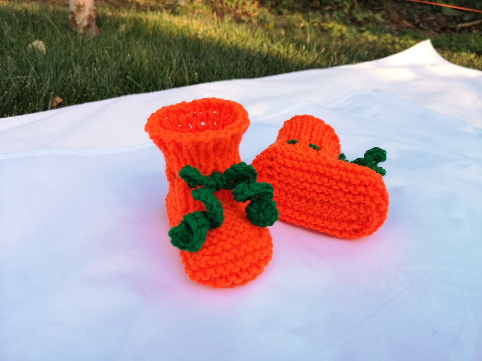 Halloween Pumpkin Baby Booties Knitting Pattern – Festival Costume (PDF ...