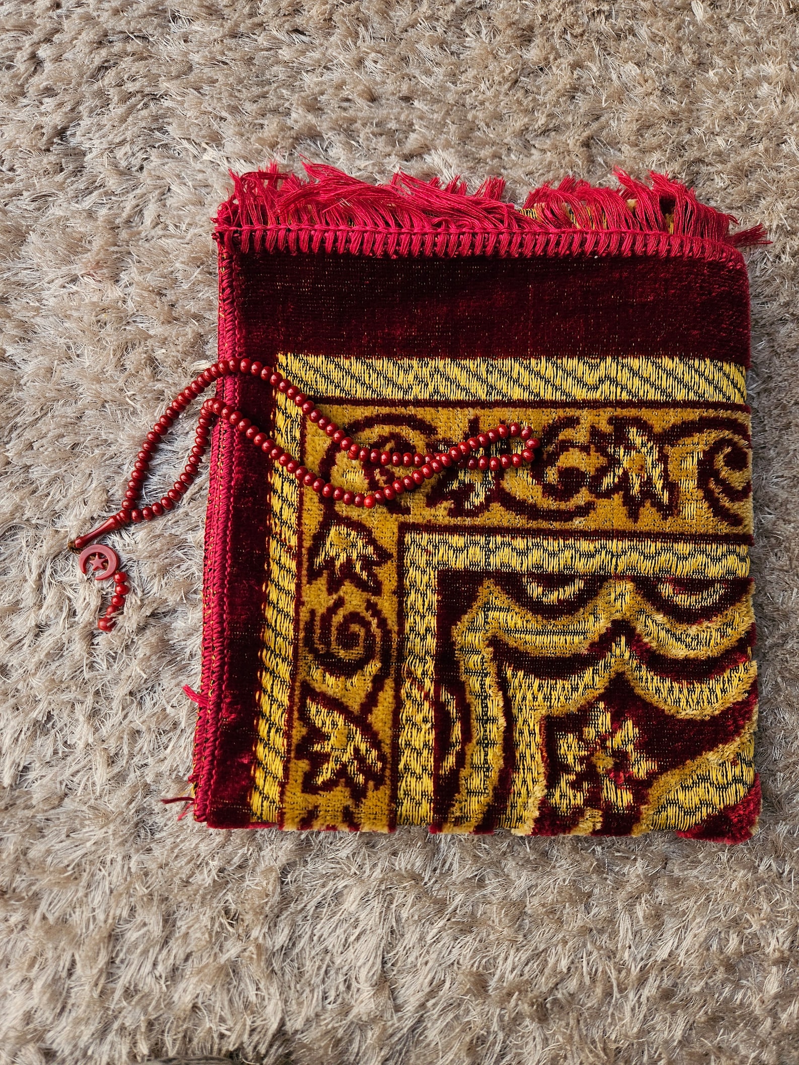 Prayer Rug With Gold Detailssejhade Musala Gift Set Eid Mubarak Gift ...