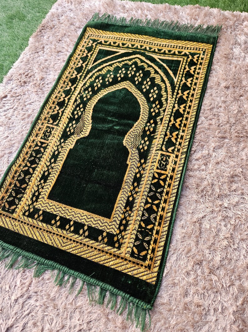 Prayer Rug With Gold Detailssejhade Musala Gift Set Eid Mubarak Gift ...