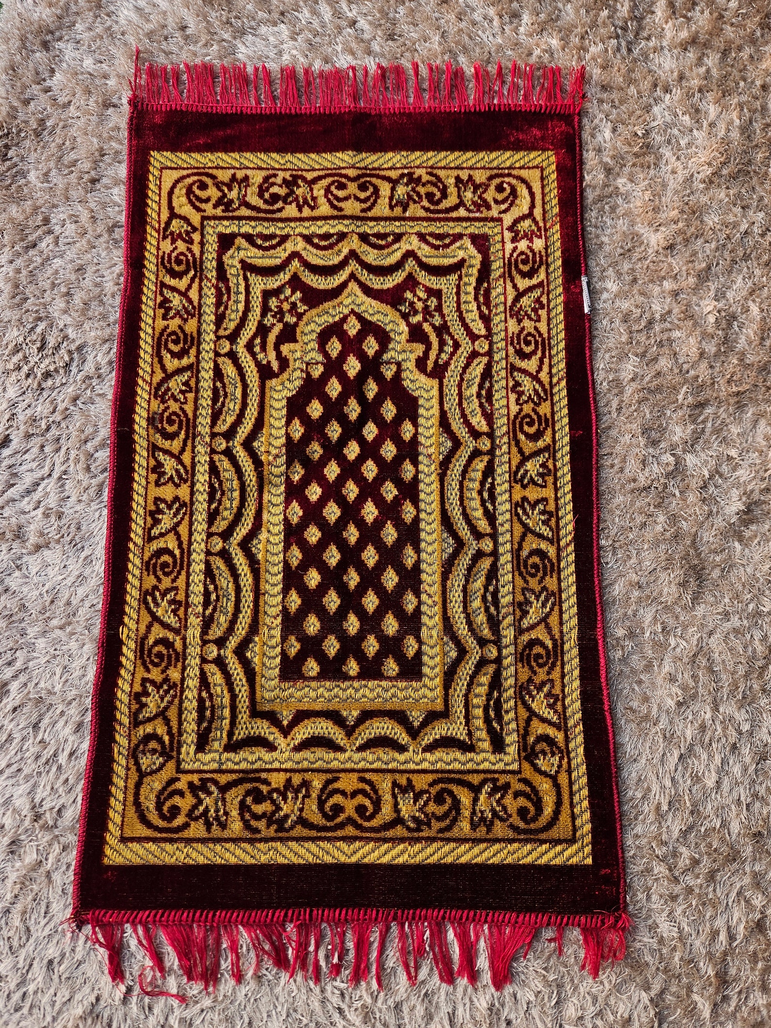 Prayer Rug With Gold Detailssejhade Musala Gift Set Eid Mubarak Gift ...