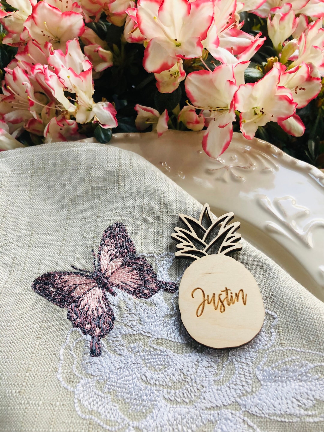 Engraved Place Card With Pineapple,celebration,gift,engrave,party,women ...