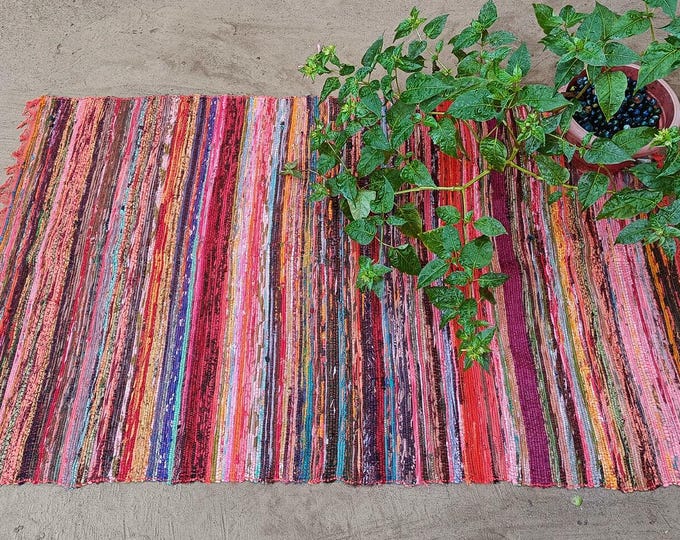 Pink Rag Rug, Handmade Pink White Cotton Oval Upcycled Textile Fabric ...