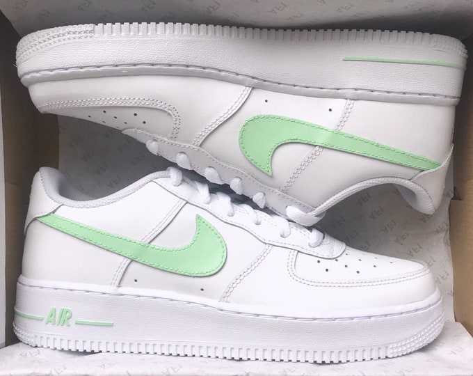 Minimal Solid Swoosh Design | Nike Air Force 1 Low White, Af1 Shoe ...