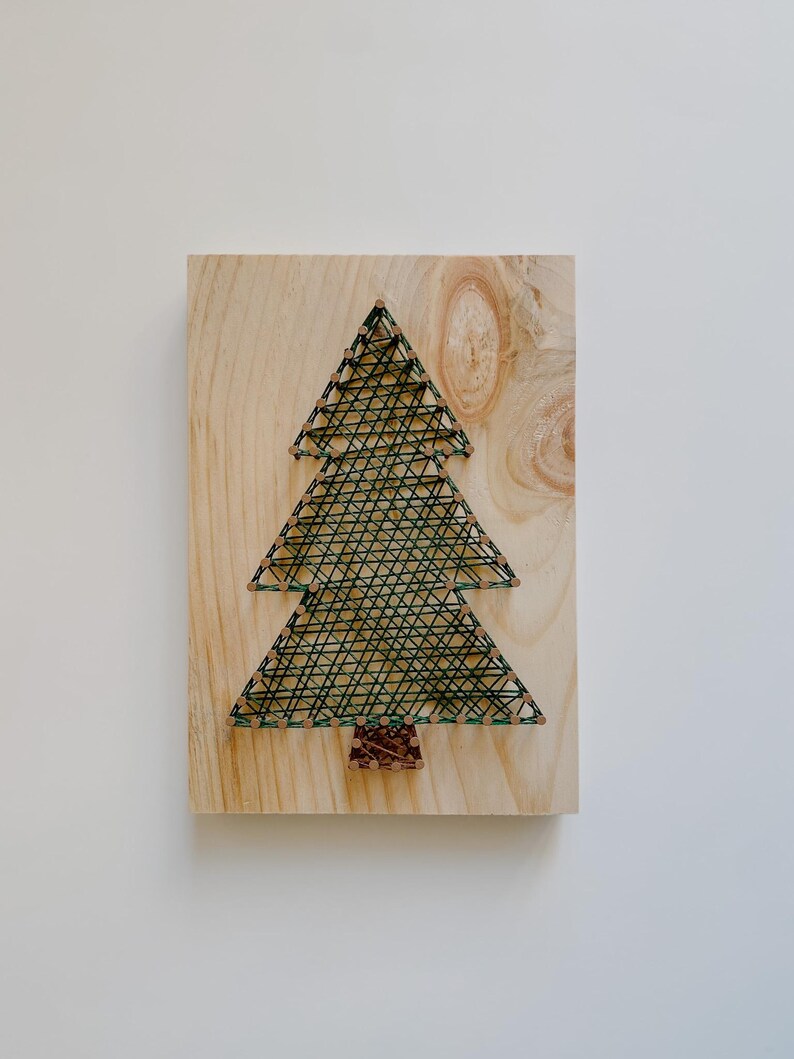 Christmas Tree String Art Template | DIY String Art | String Art ...