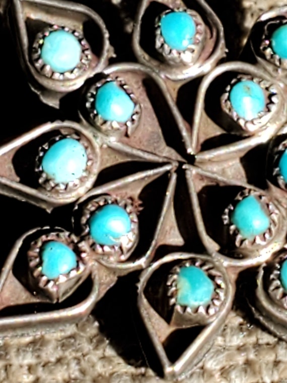 Vintage Zuni Needlepoint Pin - Gem