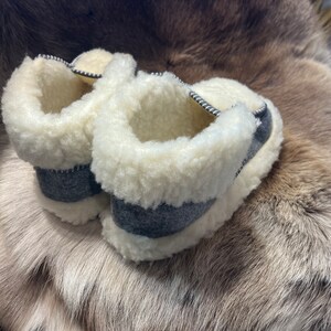 SHEEP WOOL SLIPPERS | Sheepskin Slippers | Non Slip Shoes | Natural ...