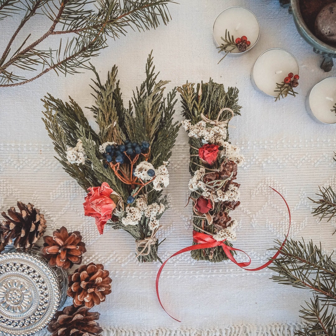 Yule Smudge Stick Bundle: Cedar, Juniper, Spruce, Rose Bouquet ...