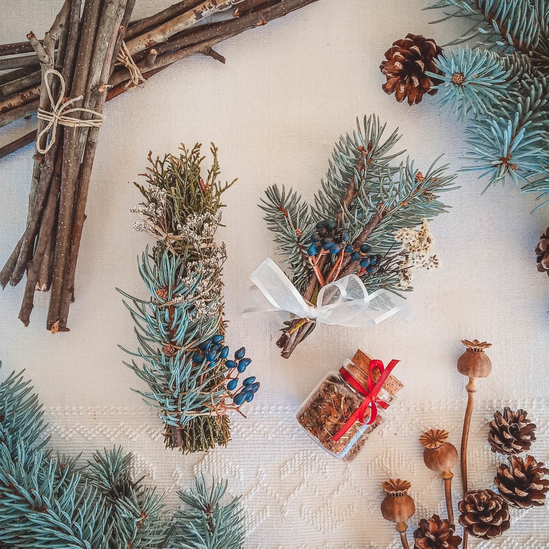 Yule Juniper & Blue Spruce Smudge Stick With Bundle - Small Bouquet ...