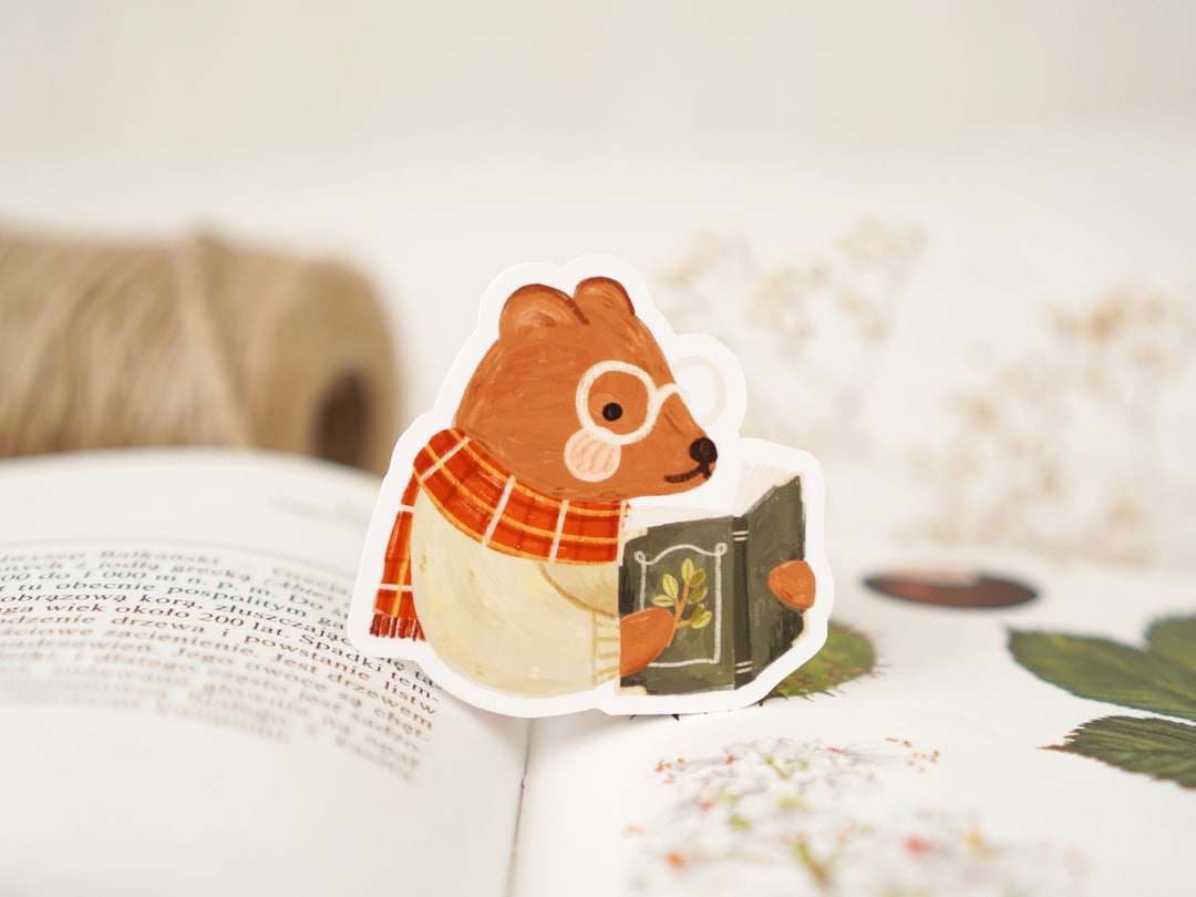 Cozy Bear Sticker | Vinyl Sticker, Book Worm, Cute Stickers, Animal ...