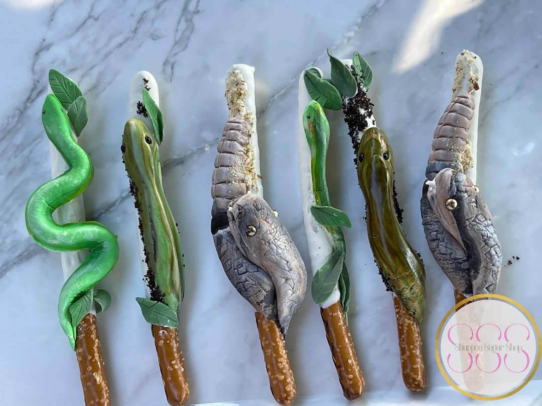 Snake Chocolate Covered Pretzels: Reptile Party Favors | Super Expo ...