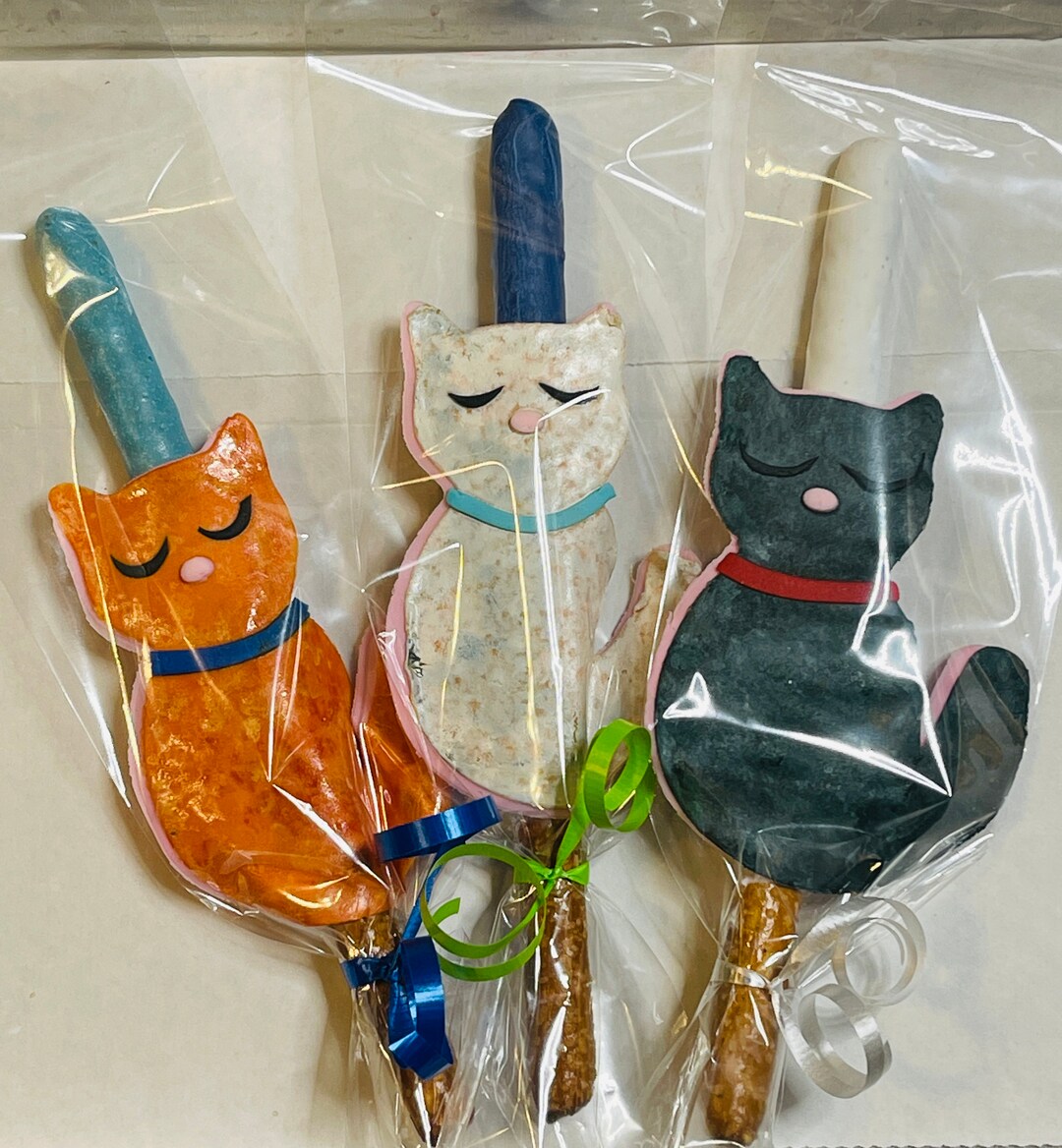 Cat Lady or Cat Guy Party Favors | Chocolate Covered Pretzels | Cat ...
