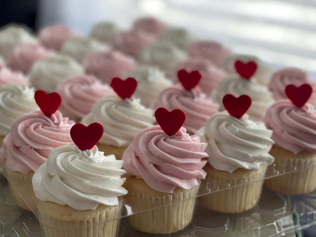 Mini Heart Fondant Cake Toppers, Edible Dessert Decoration - Etsy