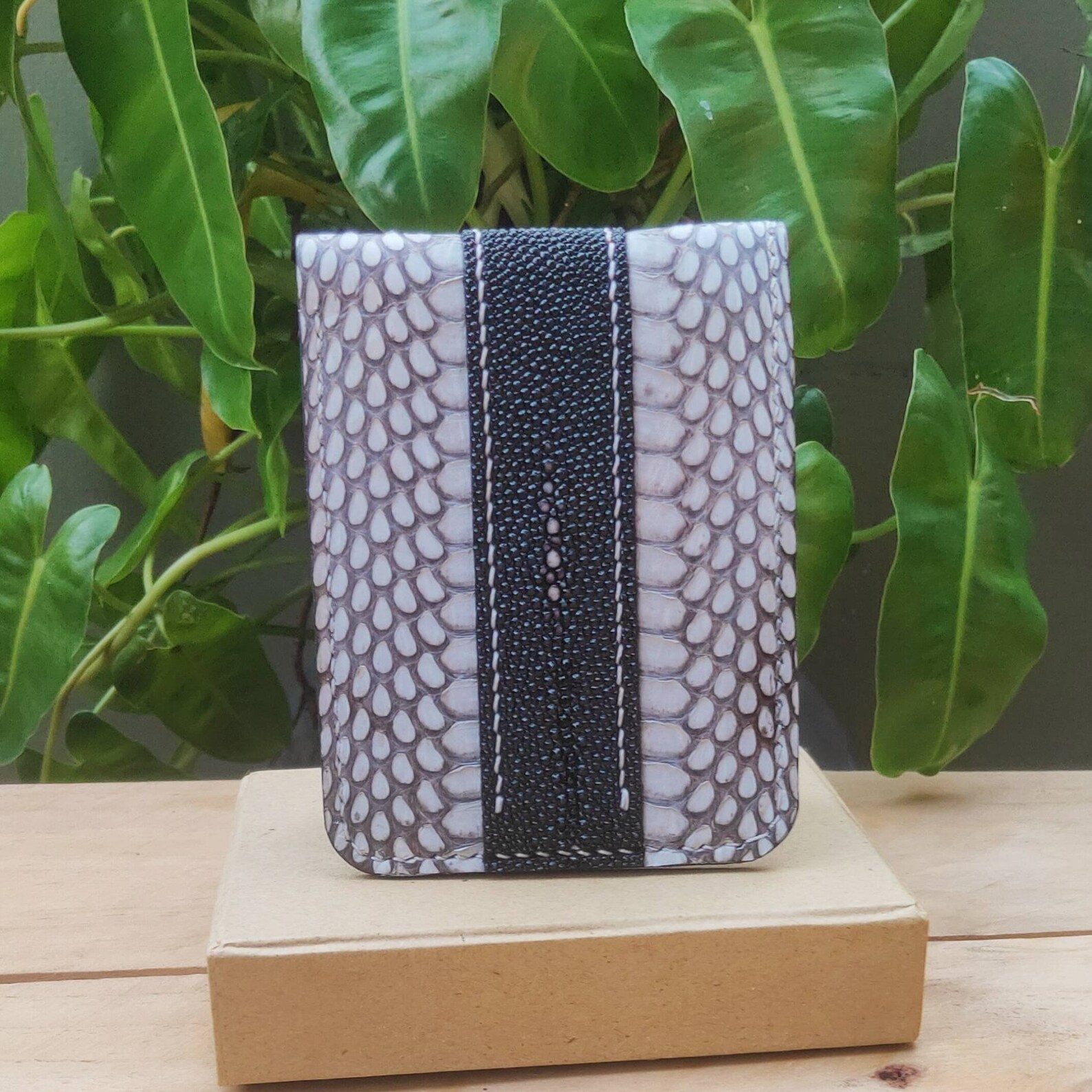 Bespoke Wallet Made of Genuine Cobra and Stingray Skin - Etsy