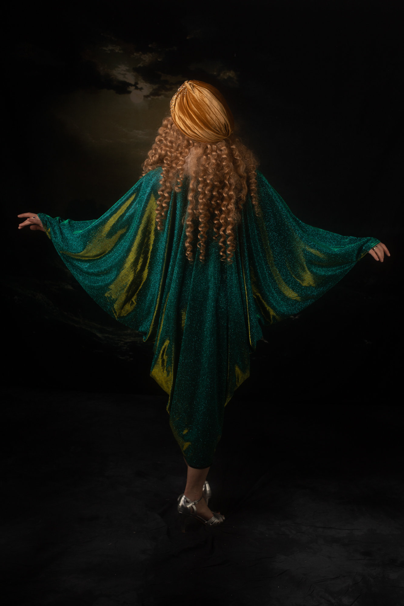 Aristocratic Turquoise Teal 1920s Faux Fur Gown Color Hollywood Style ...