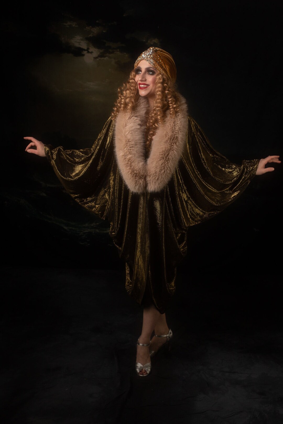 Aristocratic Golden & Beige 1920s Faux Fur Gown Color Hollywood Style ...