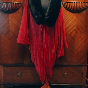 Aristocratic Red With Black Faux Fur 1920s Gown Color Hollywood Style ...
