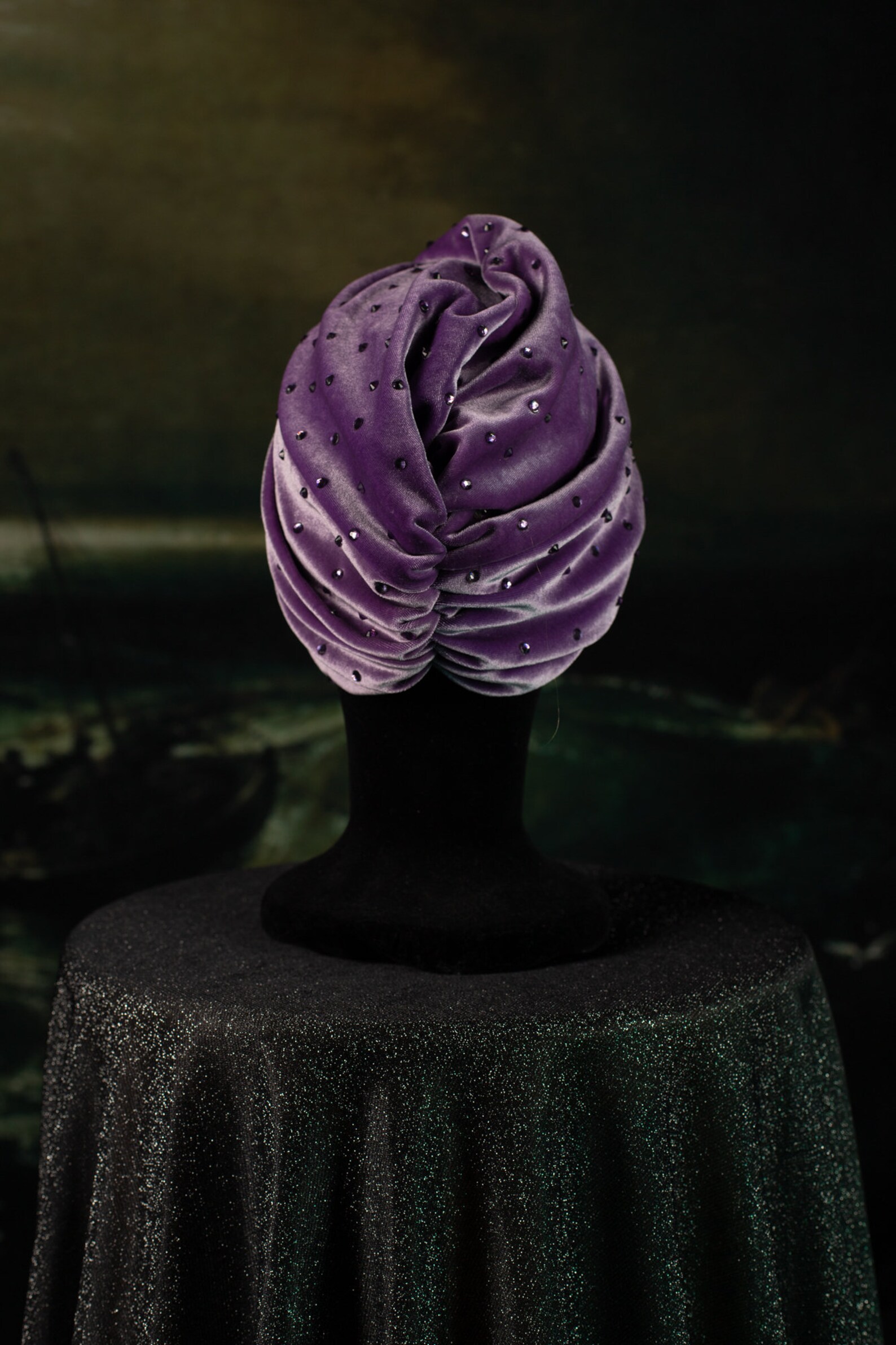 Turban Lilac Violet 1920s Velvet Rhinestones Brooch Hollywood Style ...