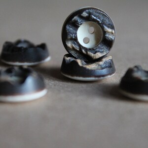Brown Carved Button Set of 5 Antler Bone Effect Fancy Victorian Bone ...