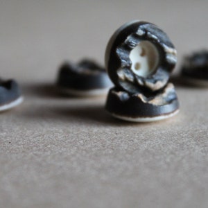 Brown Carved Button Set of 5 Antler Bone Effect Fancy Victorian Bone ...