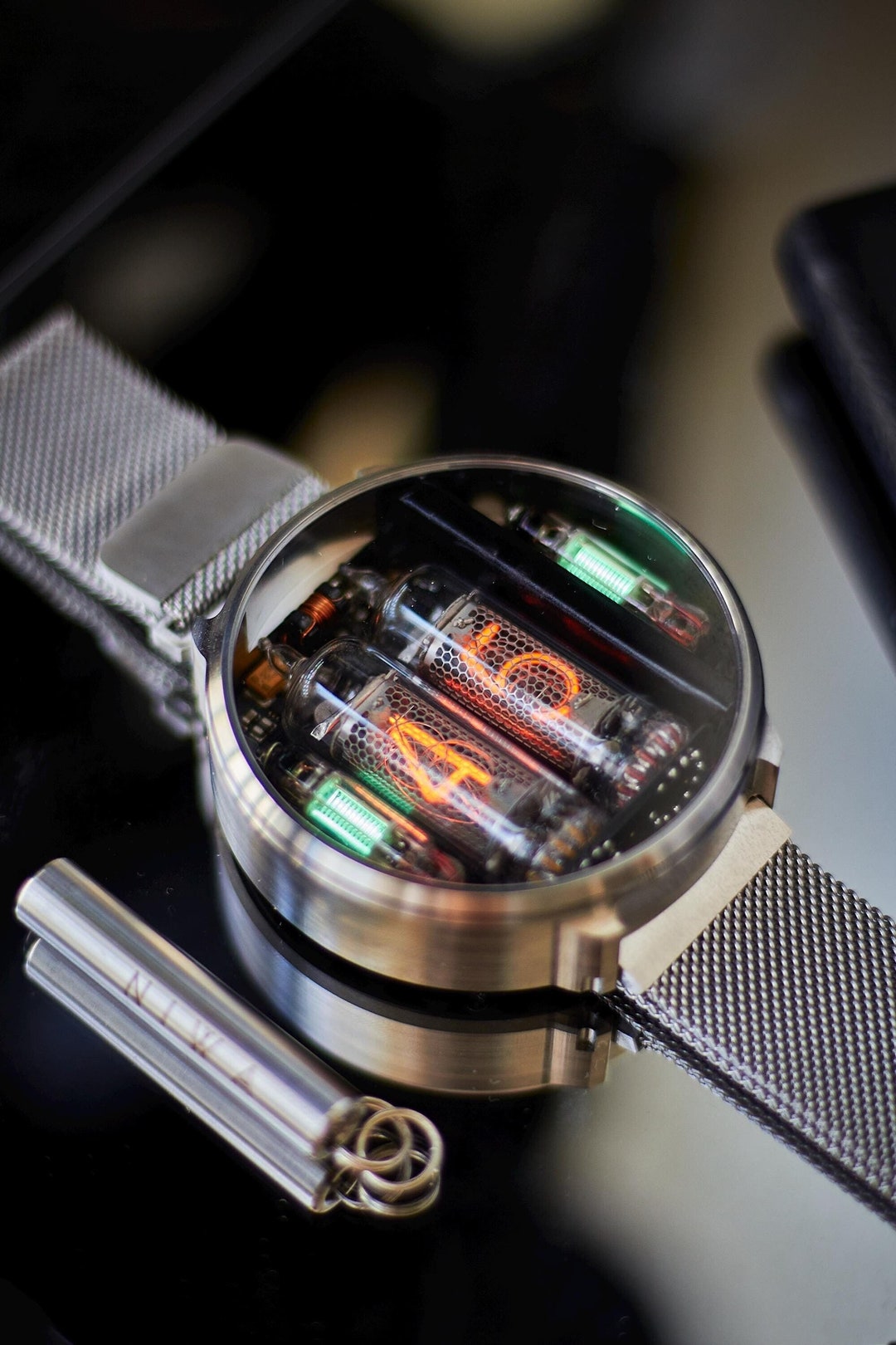 NIWA Nixie Watch V2.0 - Neptune Case, Titanium Case, Nixie Tube Wrist ...