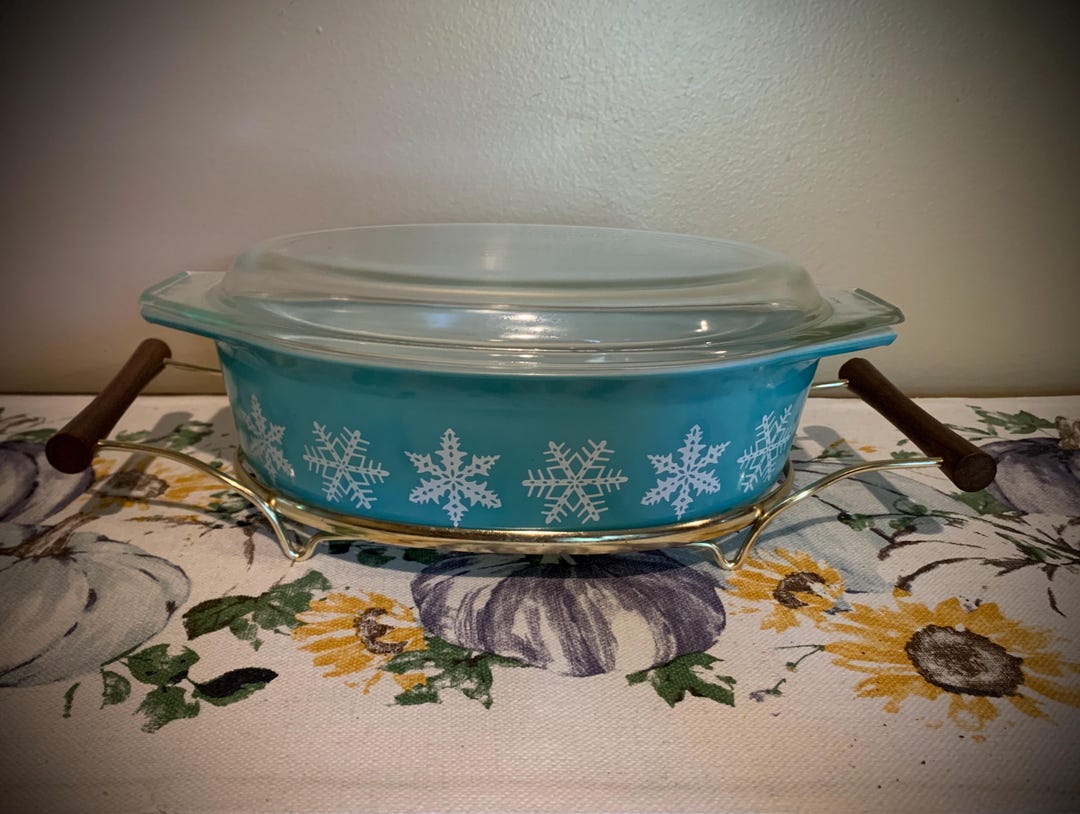 Mid-century Pyrex Ovenware Turquoise “snowflake” Oval Lidded Casserole ...