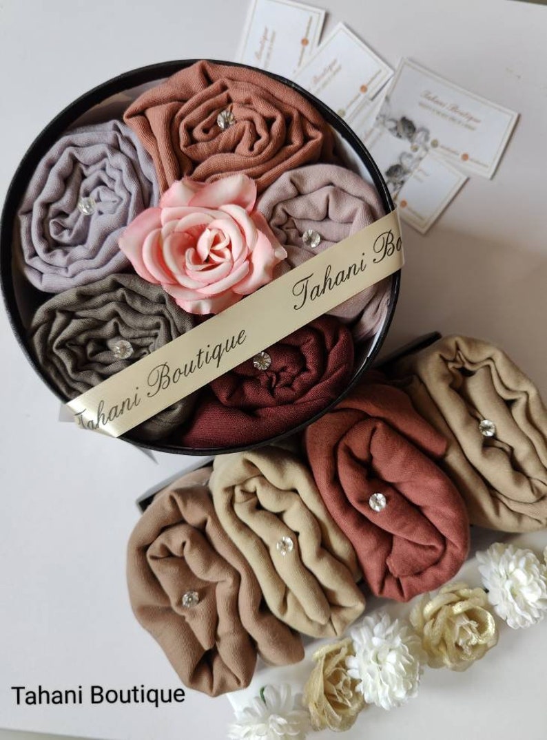 Boho Chic Gift Box, Hijab Bouquet, Hijab, Gift Set, Perfumed, Bouquet ...
