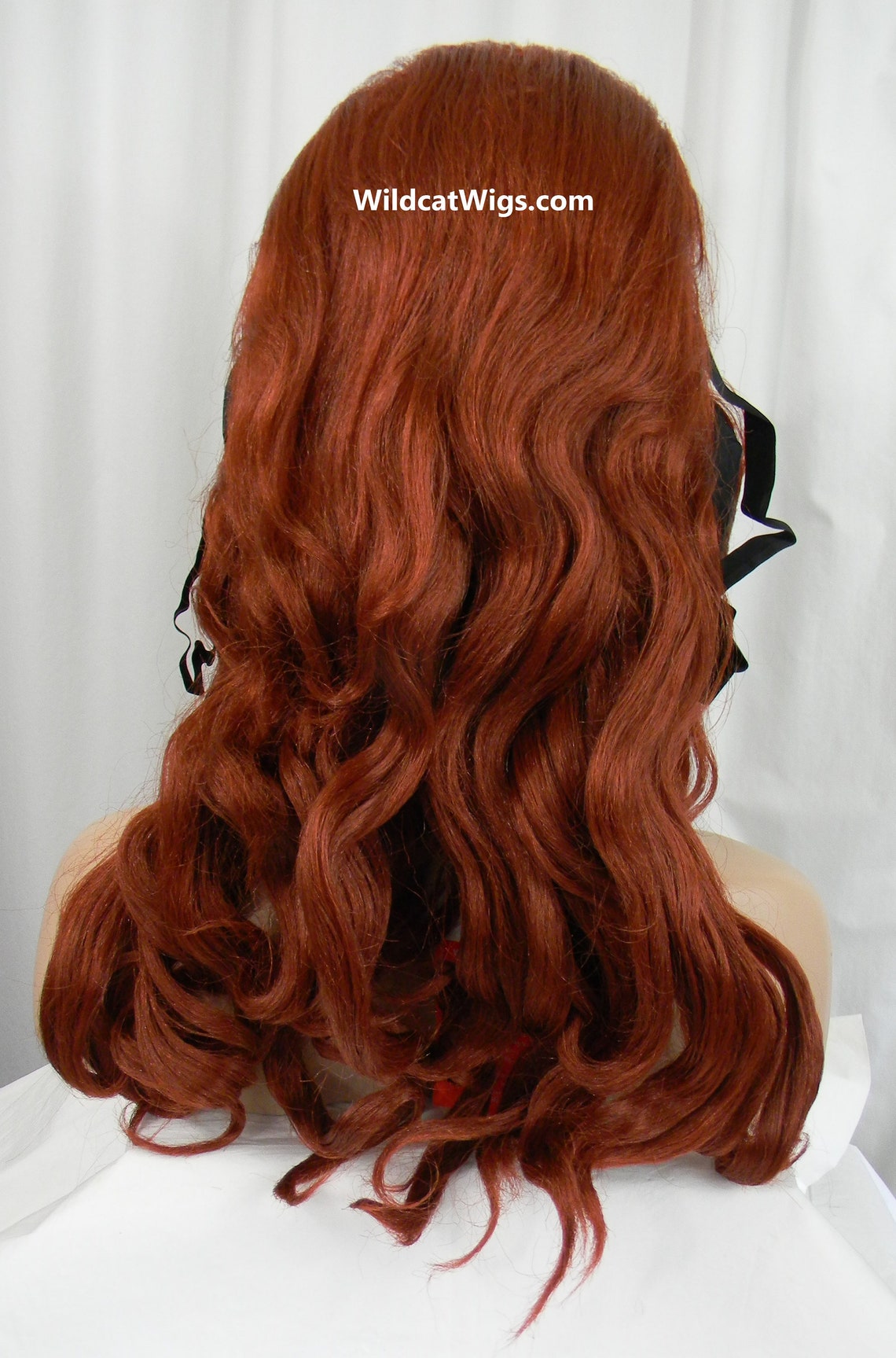 Vamp - 1960's .. Fun BEEHIVE Wig .. DRAG .. Halloween .. Unisex ...