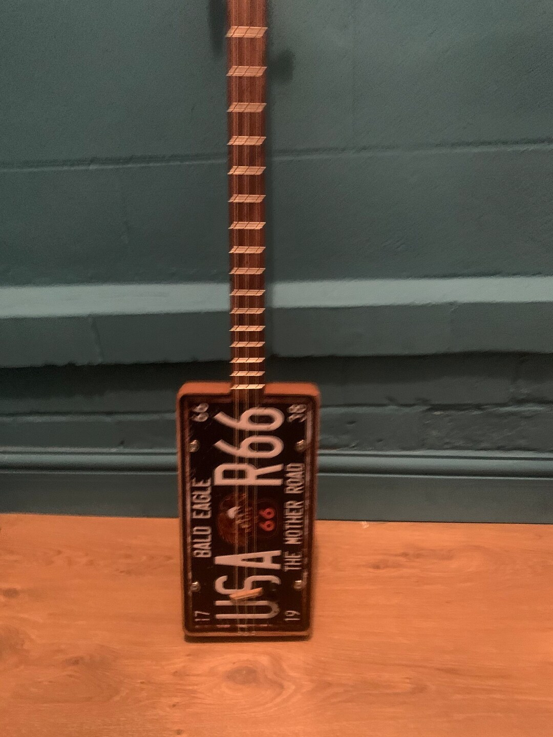 Cigar Box Guitar/ American License Plate Resonator. - Etsy