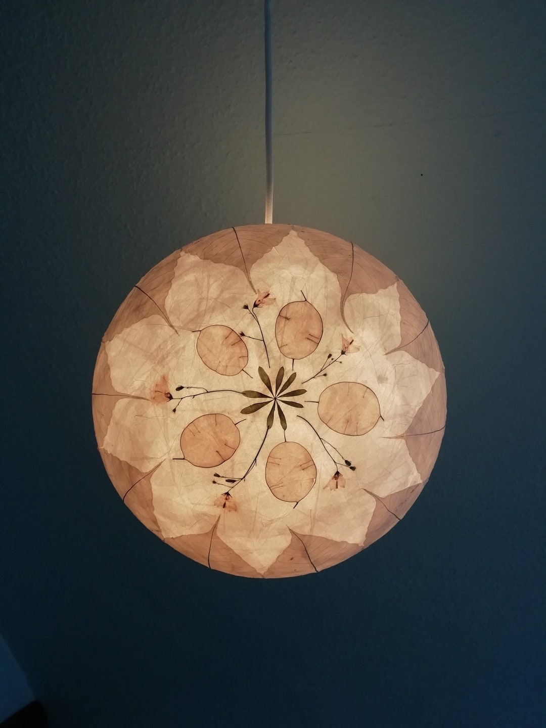 Round Paper Lampshade & Pressed Plants, Flowers and Leaves, Mandala ...