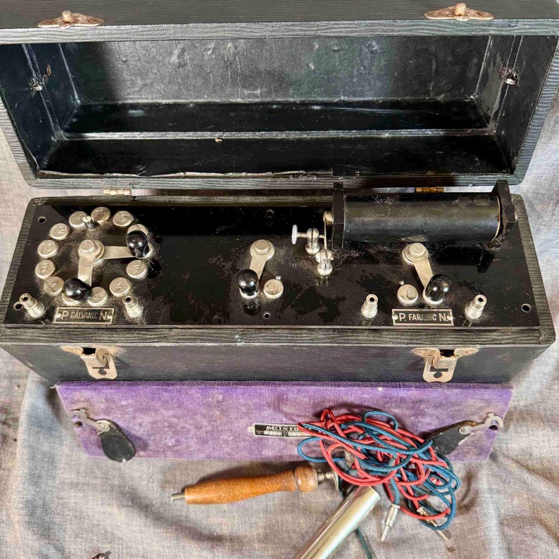 Antique Mcintosh Faradic Battery Electrotherapy Device C.1920s: Ex ...
