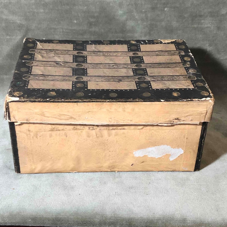 Vintage Collar Box - Etsy